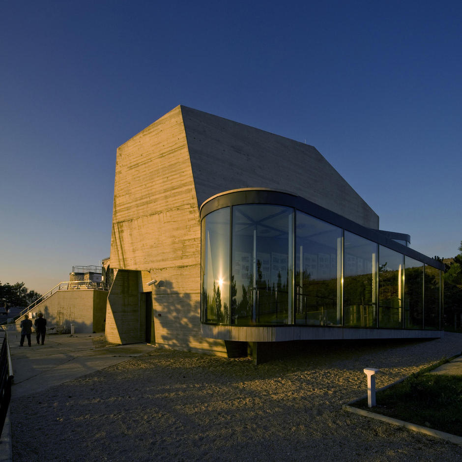 Astronomski centar - Aga d.o.o. :: Arhitektonsko-građevinski atelje, Rijeka