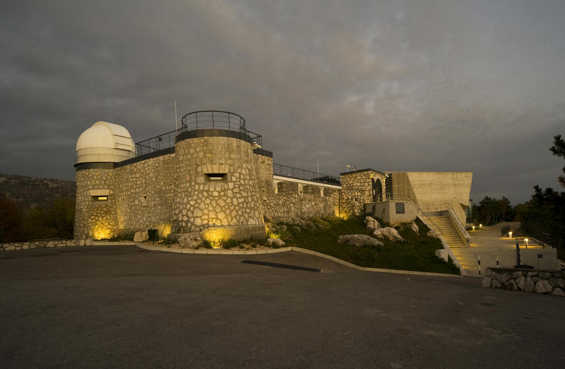 Astronomski centar - Aga d.o.o. :: Arhitektonsko-građevinski atelje, Rijeka